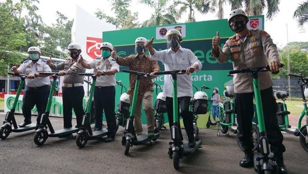 Luncurkan Layanan Skuter Elektrik Grab Wheels, Menhub: Ini Salah Satu ...