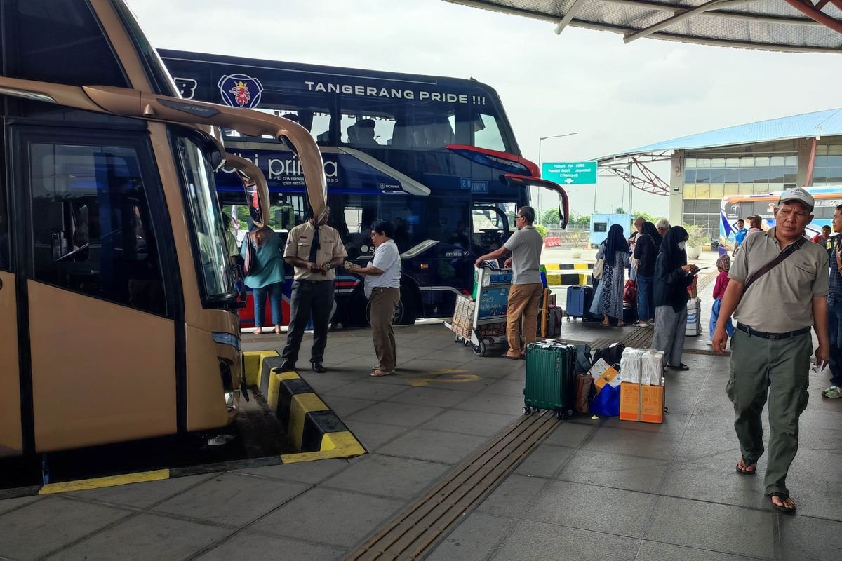 H-5 Lebaran 2025, Jumlah Pengguna Angkutan Umum Naik 10 Persen - NUSANTARA INFO