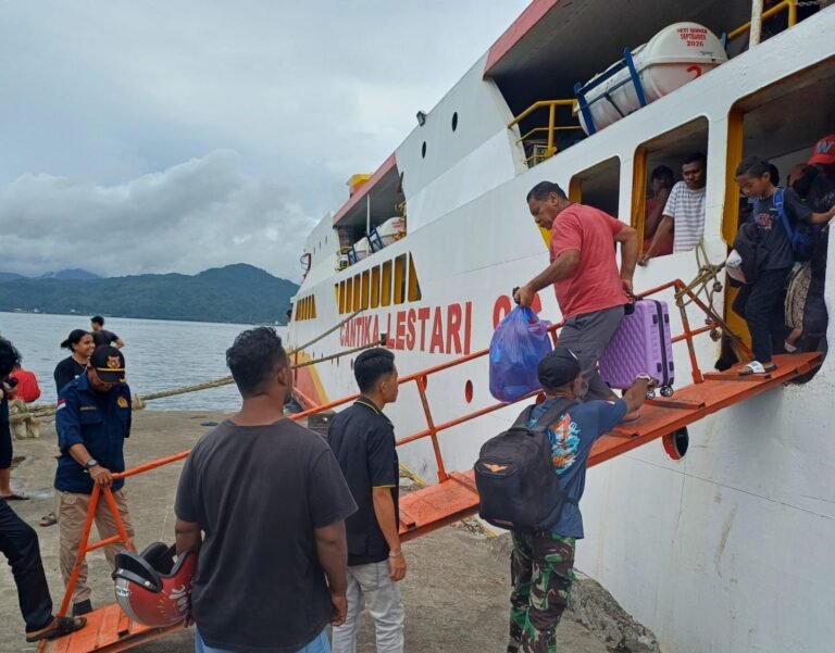 Libur Nataru 2025/2026, Kemenhub Sediakan 17.239 Tiket Kapal Laut ...